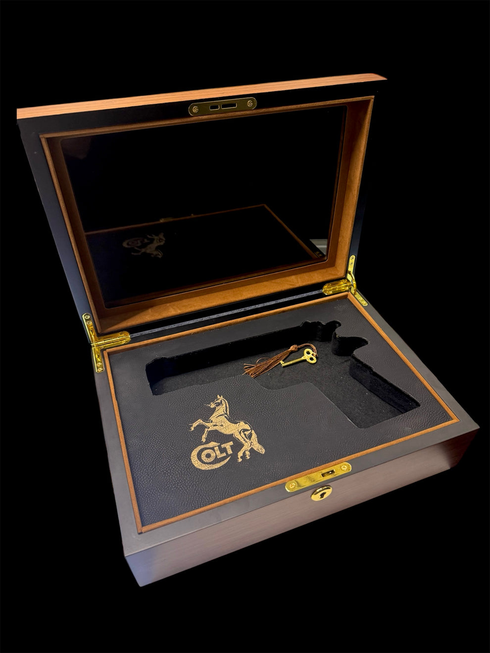 1911 Colt Display Case – Gold Guns